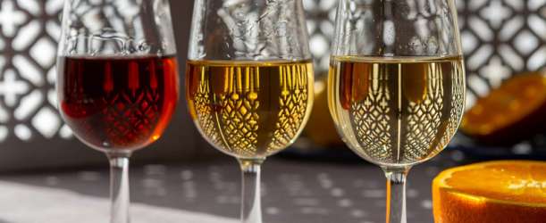 Sherry pro začátečníky — objevte století starý nápoj plný vášně ...